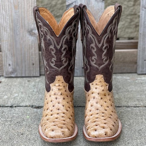 About Us – The Boot Builder